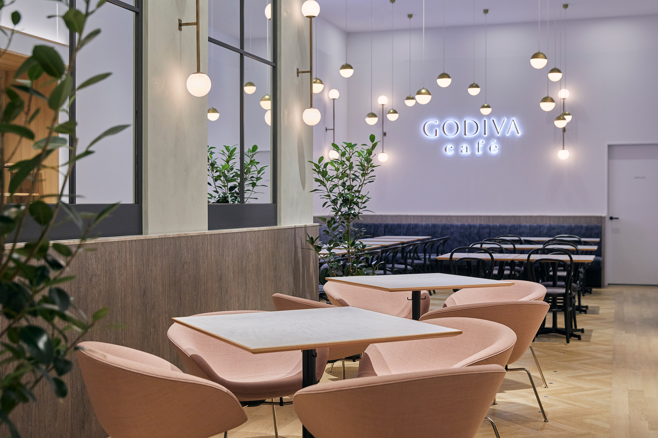 GODIVA café AEON Lake Town mori - EATERY - GODIVA café AEON Lake Town ...