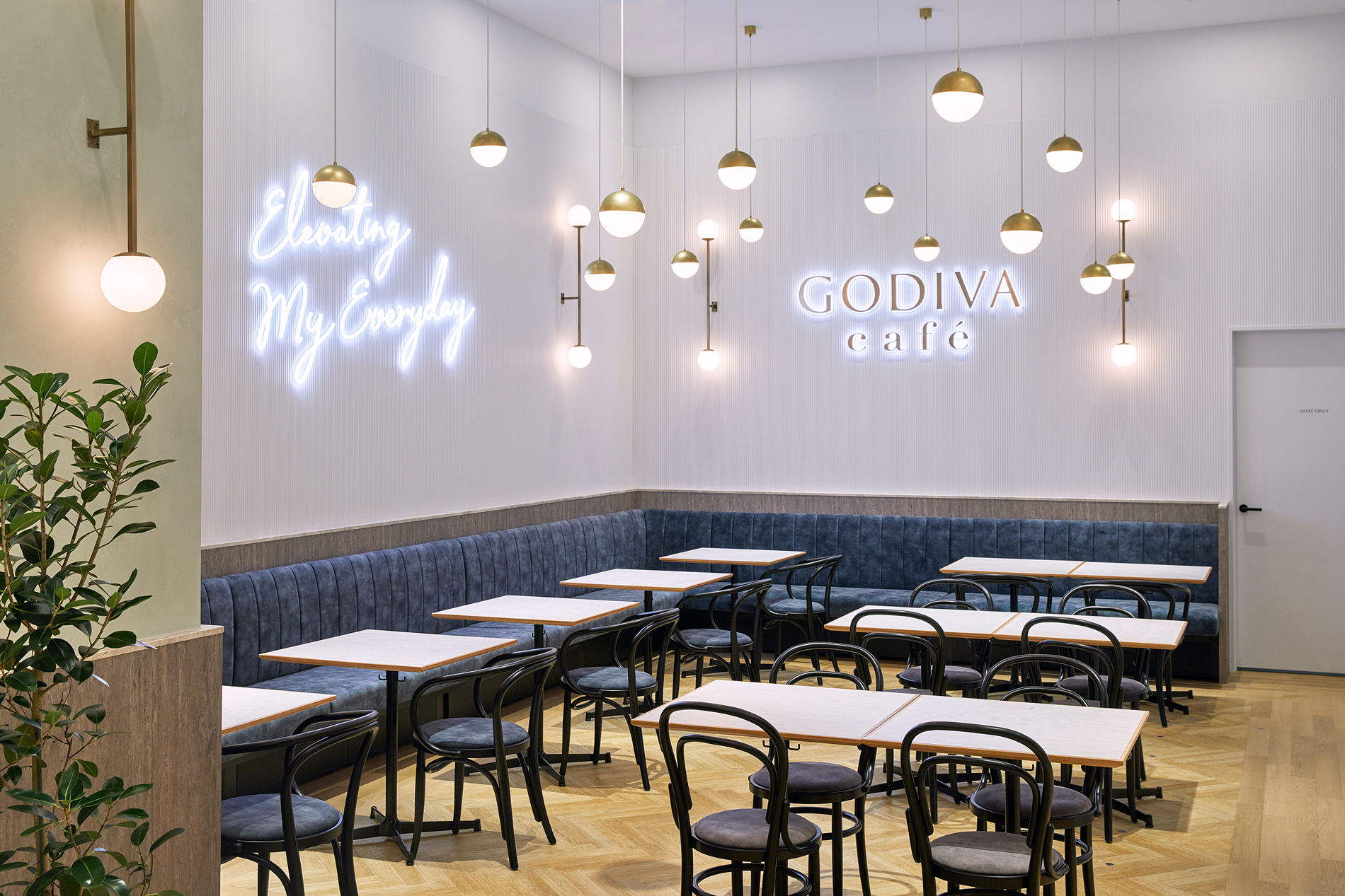 GODIVA café AEON Lake Town mori - EATERY - GODIVA café AEON Lake Town ...