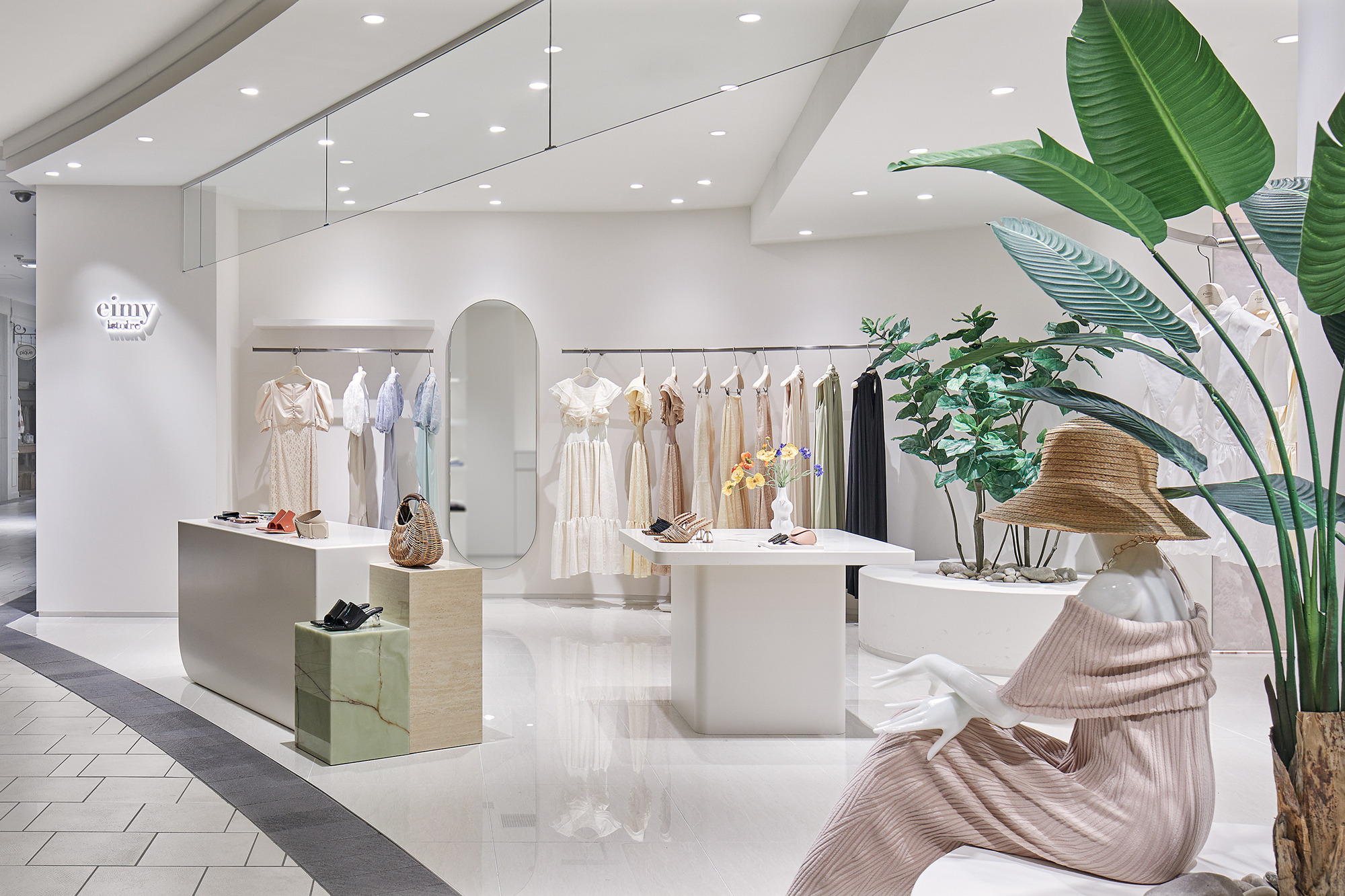 eimy istoire UMEDA EST - RETAIL - eimy istoire UMEDA EST - Jamo ...